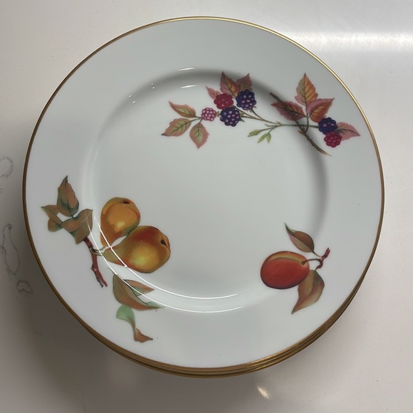 Royal Worcester | Dining | New Royal Worcester Evesham Plates Luncheon ...
